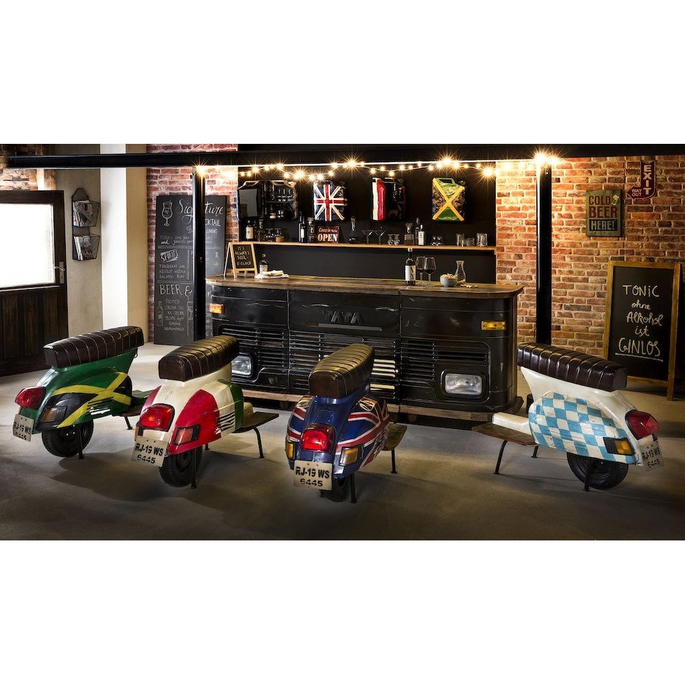 Vespa Chairs - Bar Stools - Smithers of Stamford