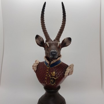 Military Animal Busts – Bold Ex-Army Decor | Smithers