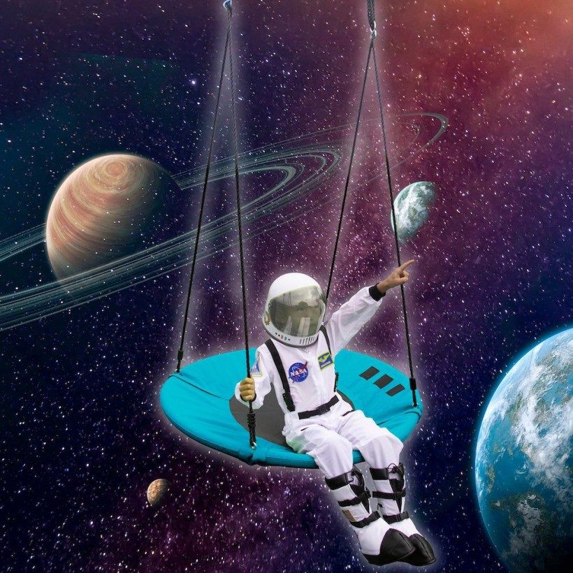 Cacoon Flying Saucer - Smithers of Stamford