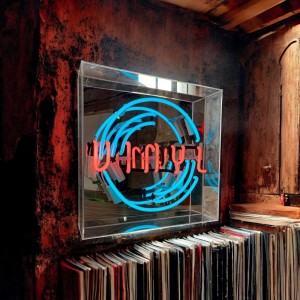 Luxury Vinyl Records Neon Sign – DJ Gift | Smithers London Studio,vinyl ...