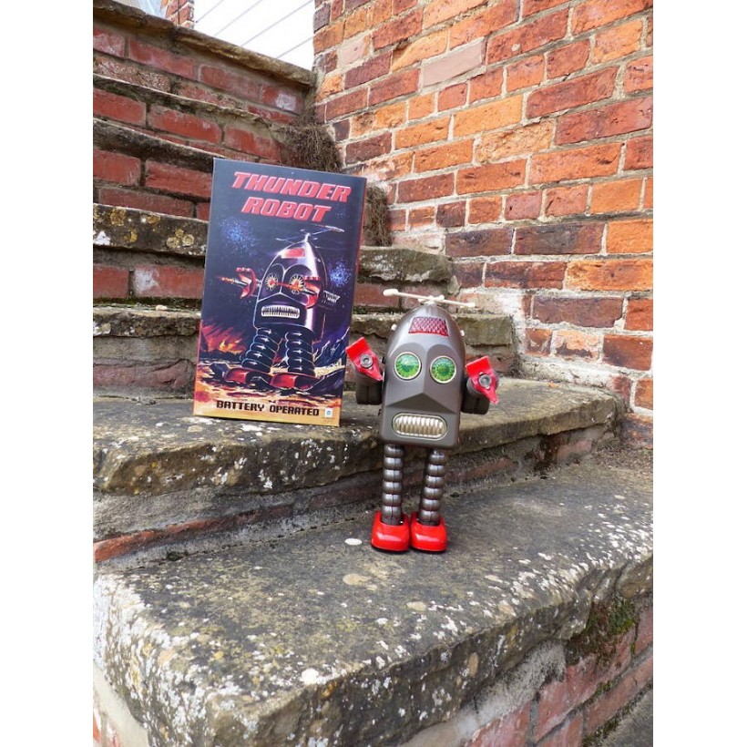 Vintage Style Walking Shooting Robot Collectable Vintage Spaceman UK