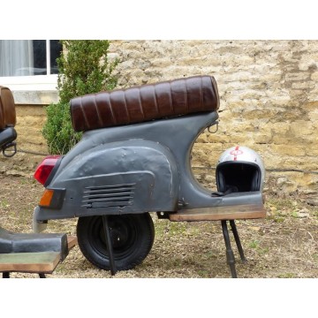 Vespa Chairs - Bar Stools - Smithers of Stamford